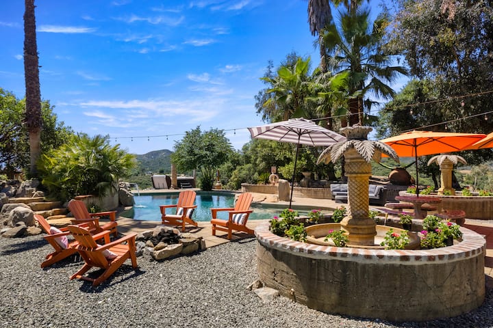 Unique Stay! Pool/ Hot Tub/ Game Room/ Bar/ Views - Lakeport, CA