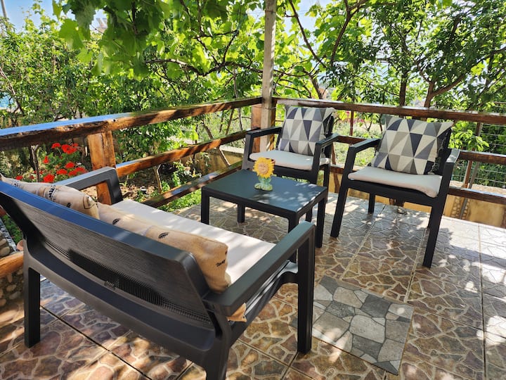Studio Apartment At Cheerful Vacation Home Ruci - Dhërmi