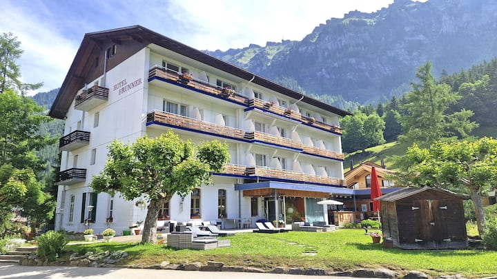 Guest Room With Great View At Residence Brunner - Mürren