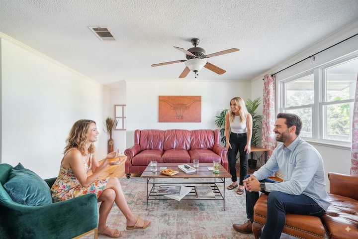 Big And Private Austin Hill Country Retreat - Leander, TX