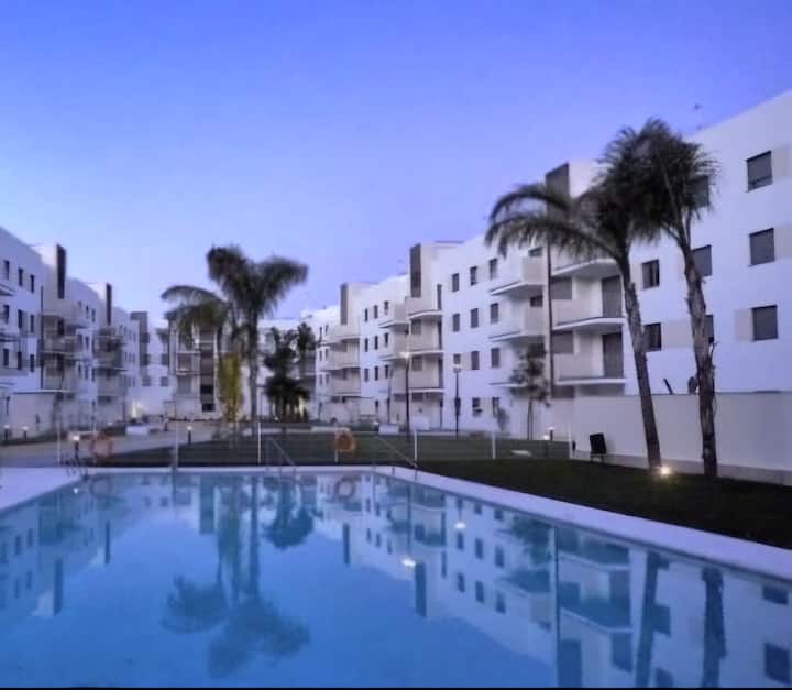 Green Simon, Modern Floor, New 2024. - Dos Hermanas