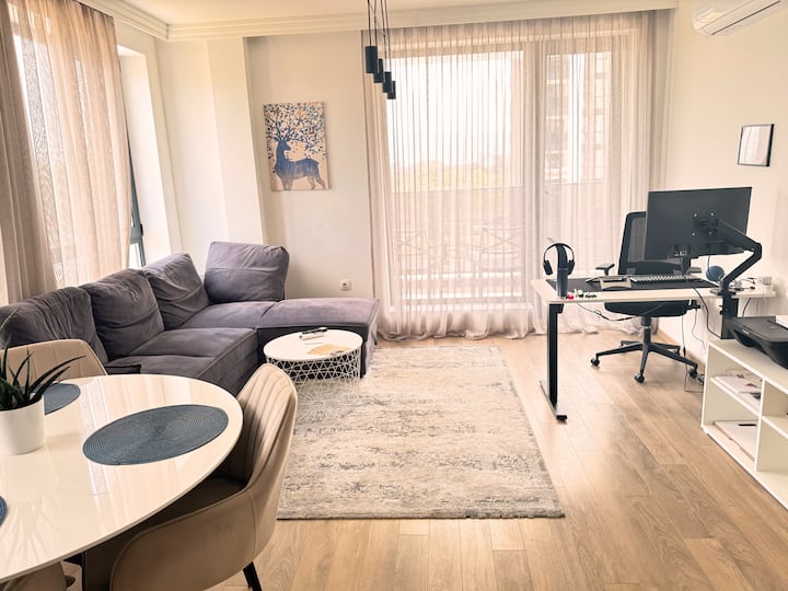 1br Urban Exec Suite | Fitness Access - Plovdiv