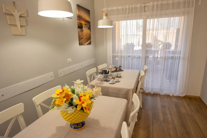 Camera Delux Privata In Bed And Breakfast - Balestrate