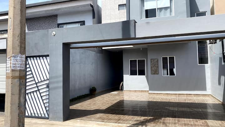 Holiday House, W/garage Near Beach, Pets Allowed - Ensenada