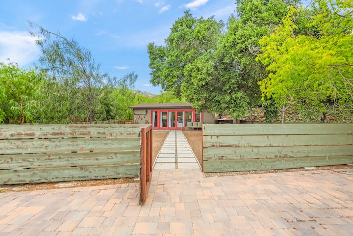 Charming Getaway Cottage Agoura Hills 1bed /1bath - Westlake Village, CA