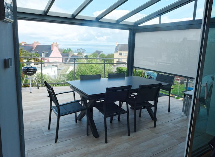Petit Déjeuné Vue Sur La Baie En Chambre Privée - Douarnenez