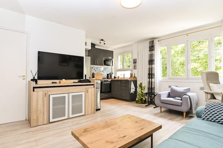 Superbe Studio Proche Du Canal Avec Jacuzzi - Paris