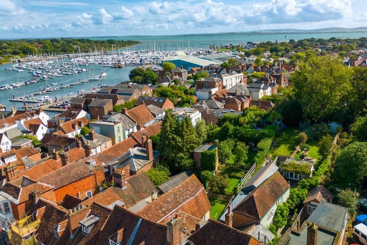 Beautiful Luxury 1-bed Apartment Central Lymington - Lymington