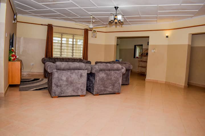 Karura And Friends Airbnb (Affordable) - Diani Beach