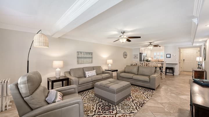 Steps To Siesta Key Beach-last Minute Discounts! - Siesta Key, FL