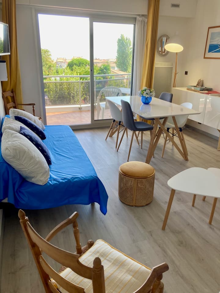 Royan Centre Appartement Pour 2 Pers Aperçu Mer - Royan