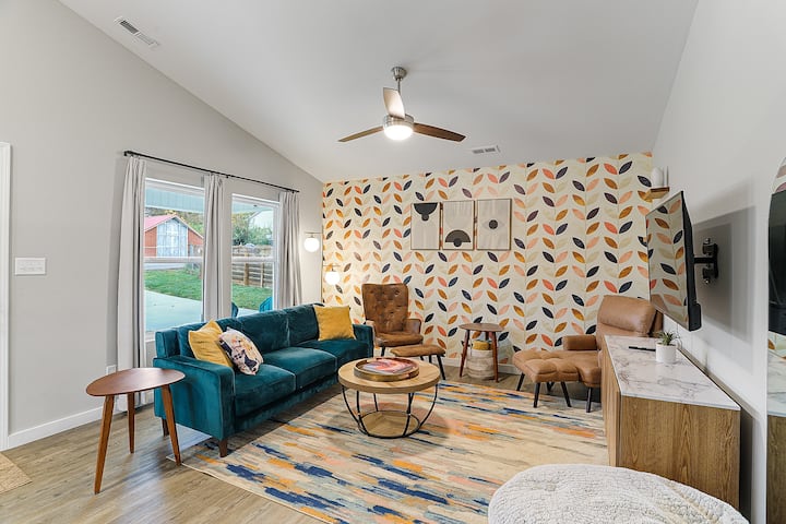 Sweet Home Knox: Ut/dt, Pet-friendly 3br, Lg Yard - Knoxville, TN