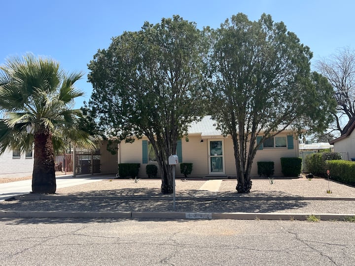 Centrally Located, Recently Renovated 2br/1ba Home - Tucson, AZ