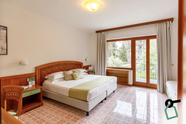 4-star Hotel With Pool And Breakfast! - Sorrente