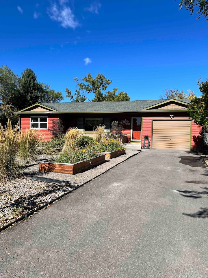 Comfy 2-bedroom Home (With A/c!) Close To Town! - Missoula, MT