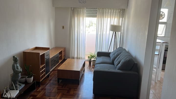 Apartamento Amueblado En Pocitos - Montevideo