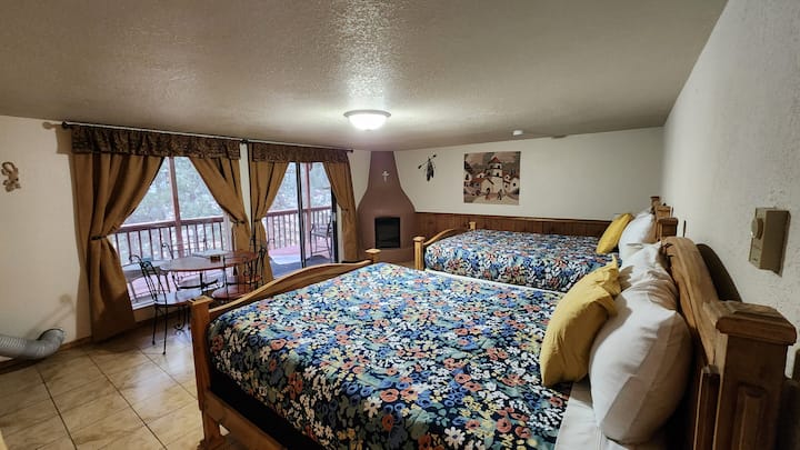 Kokopelli Inn Whispering Pines Suite/2x Queen Beds - Lyons, CO