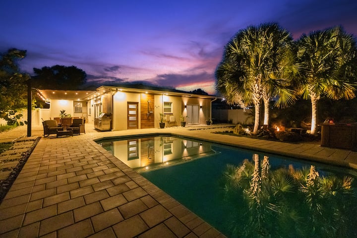 Luxe Mcm Hideaway W/ Pool, Sauna & Tropical Garden - Tampa, FL