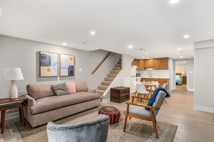 Stay In The Heart Of Dc - Capitol Hill, DC