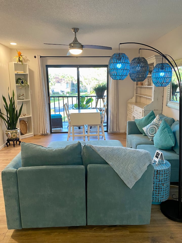 Port Charlotte Beachy Bungalow Getaway - Port Charlotte