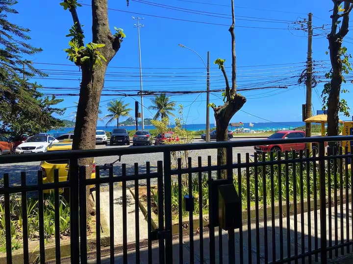 Studio C/ Ar Condicionado Em Frente Praia Da Barra - Brazil
