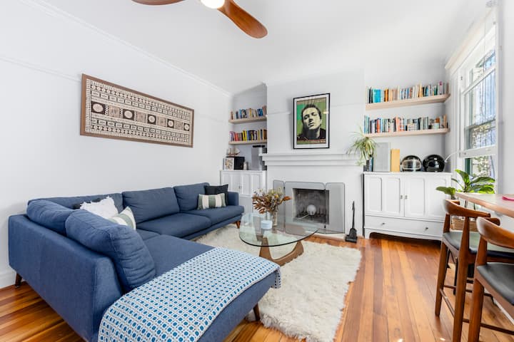 Dorje's Place - 1 Bedroom + Study - Sydney