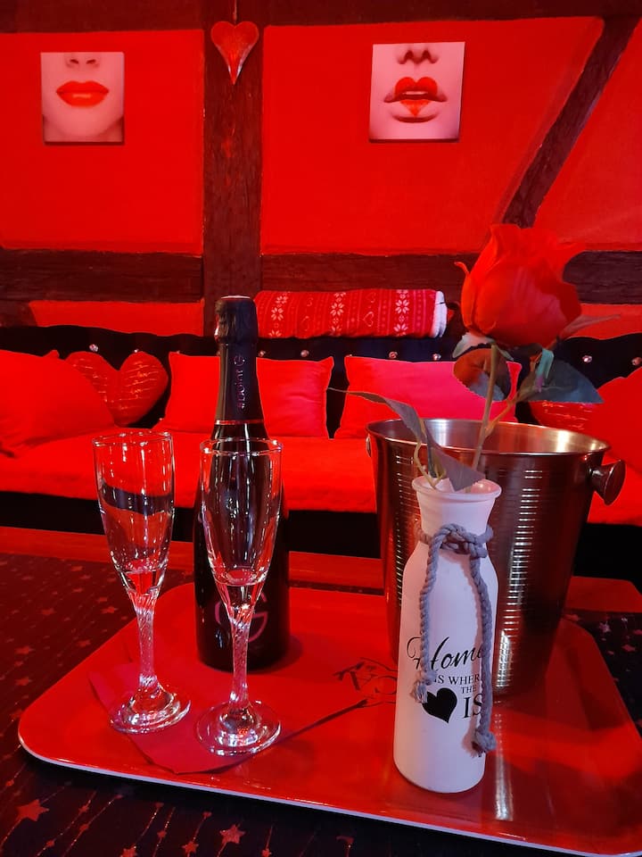 Love Room Le Rouge Et Noir - Obernai