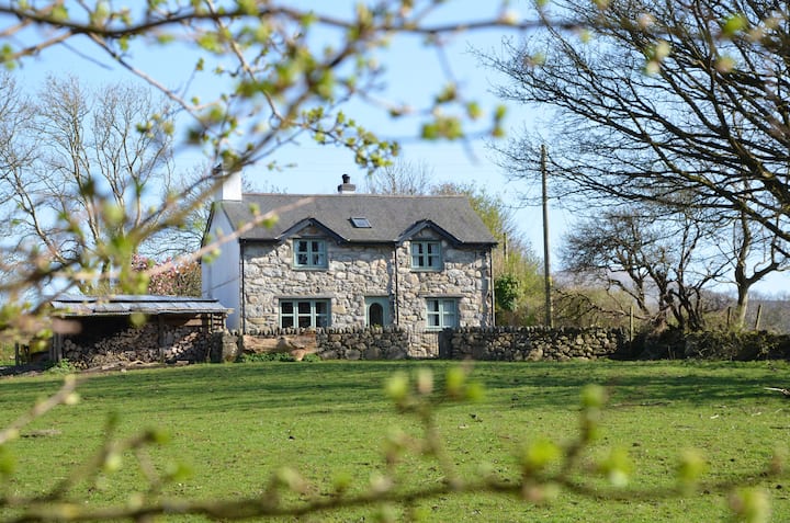 Rural Cottage With Hot Tub Near Snowdon Yr Wyddfa - 앵글시