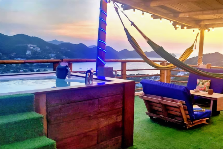 Casa En Taganga Con Vista Al Mar, Piscina, Jacuzzi - Santa Marta, Colombia
