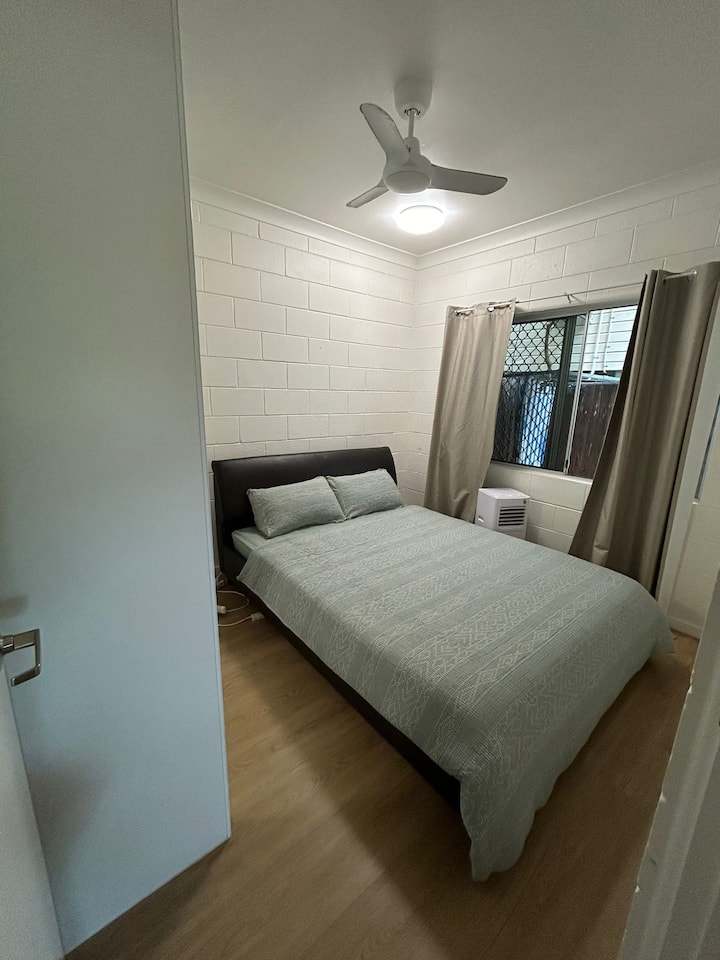 Room At Rapha's House In Parramatta Park - Cairns