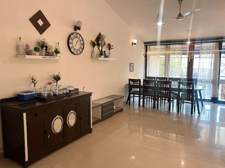 Comfortable 3 Bhk With Suite Room And Balcony - Bhopal