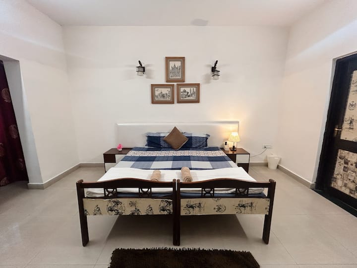 Comfortable 3 Bhk With Suite Room And Balcony - Bhopal