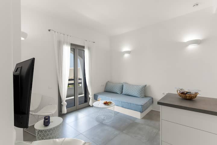 Superior Two-bedroom Suite - Paros
