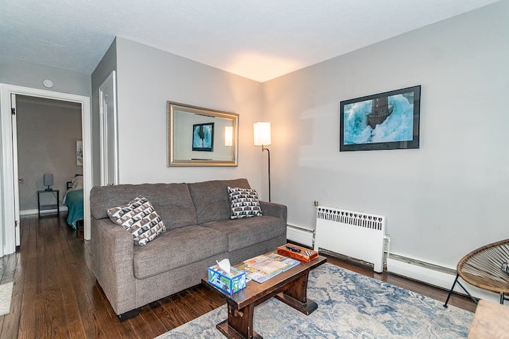 Lighthouse View Suite.  This Is The Ideal Getaway! - Mentor, OH