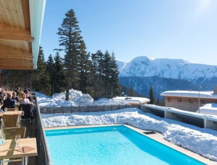 Superbe Appart 6p Rdc Plein Sud
Piscine Collective - Chamrousse