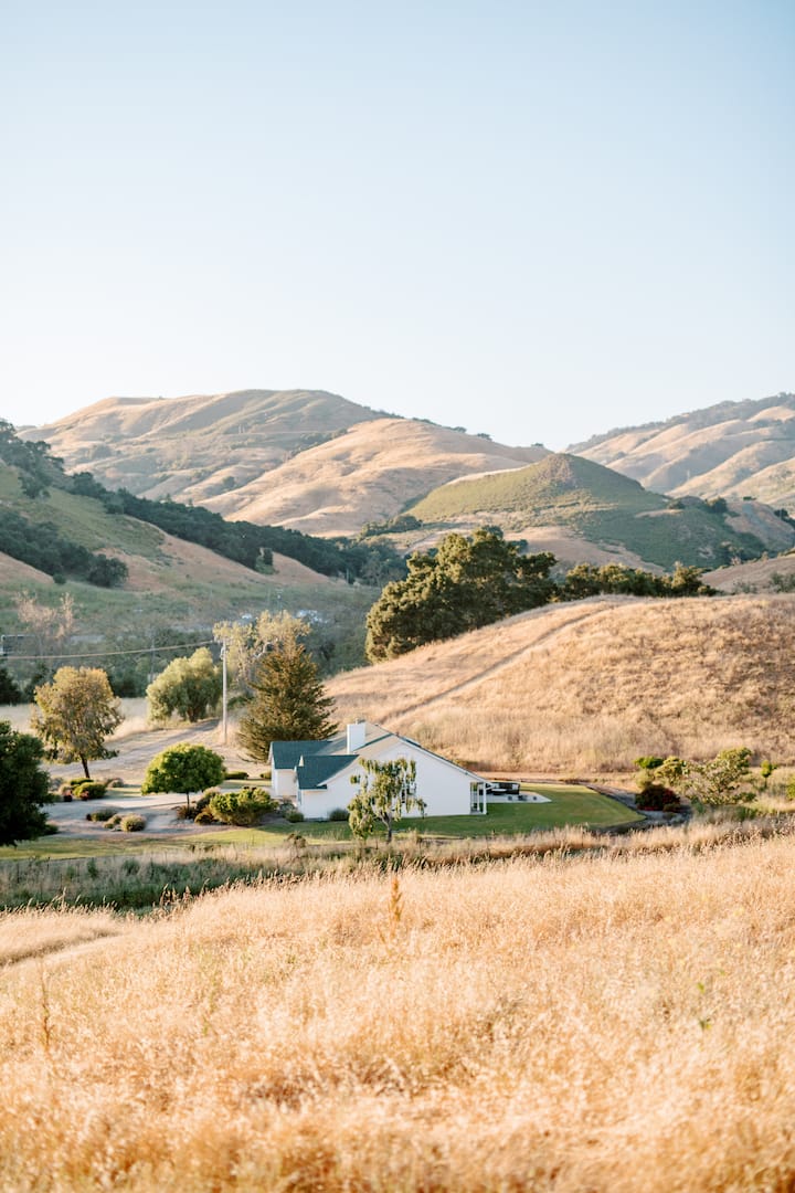 Luxury Ranch Hidden In Hills Of San Luis Obispo - San Luis Obispo, CA