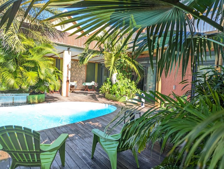 La Villa Du Patio
Parenthèse Familiale Piscine 4* - Saint-Pierre