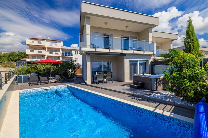 Modern Holiday Home For 4 Persons In Crikvenica - Crikvenica