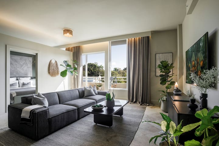 Boho Chic Loft In Coconut Grove - Key Biscayne