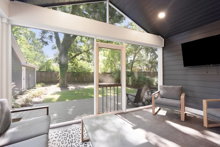 Completely Renovated Home Seconds From The Square - Oxford