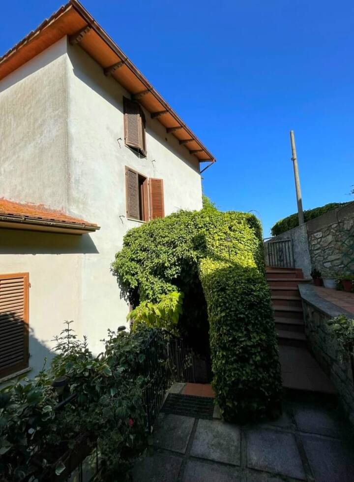 B&b Nel Giardino Di Alice - Follonica