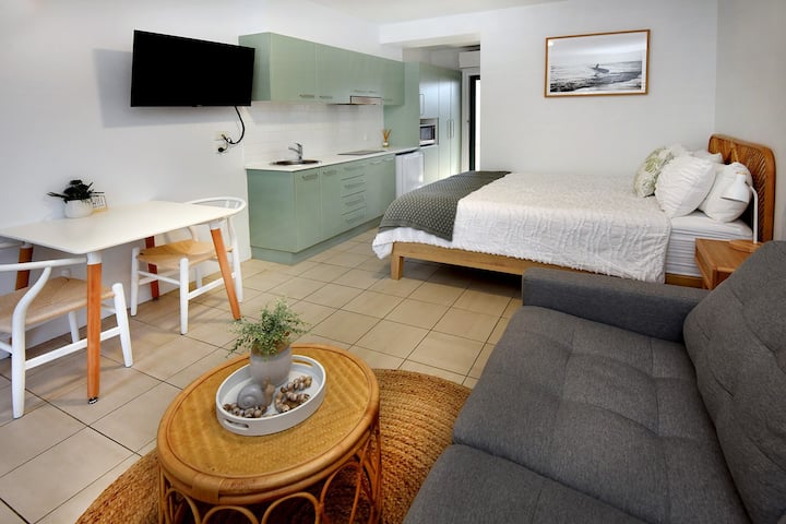 Murrays Beach Studio Sawtell - Coffs Harbour