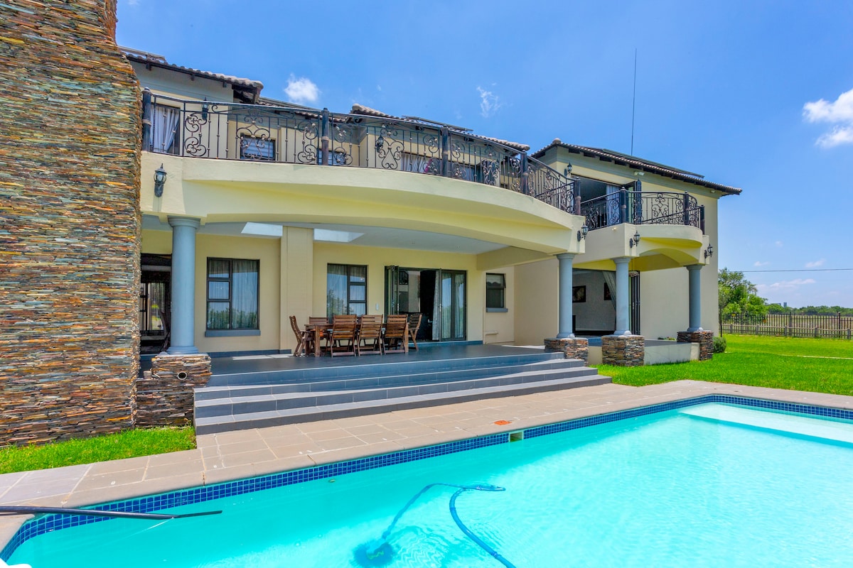 Midrand Vacation Rentals & Homes - Gauteng, South Africa | Airbnb