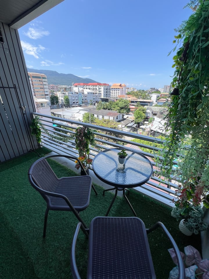 Bright Room @Nimman (High Floor, Best View 171) - Chiang Mai