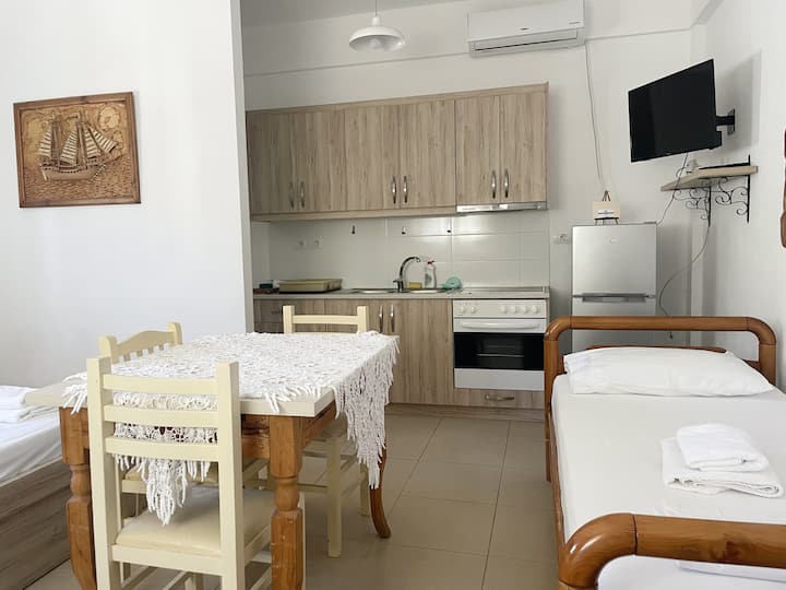 Private Studio 101 - Dhërmi