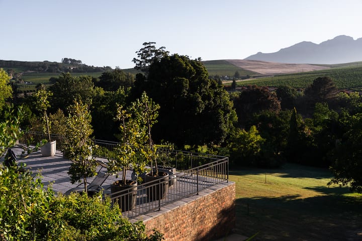 Avemore Rare Gem With Full Backup Power - Stellenbosch