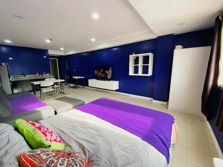 Sbma Furnished Condo - Disney+, Max & Fast Wifi - Subic