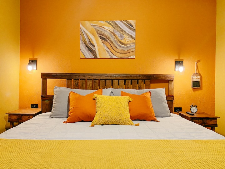 Cozy King Bed At Historical Center! - Aguascalientes