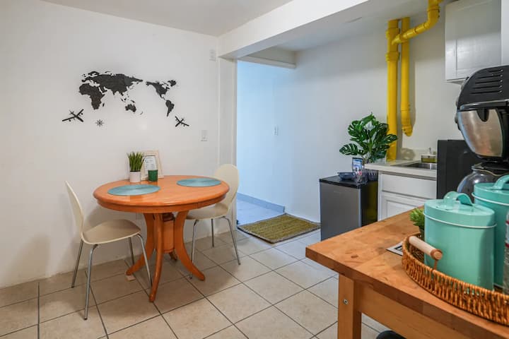 The Comfy Escape · Private Bathroom - San Francisco, CA
