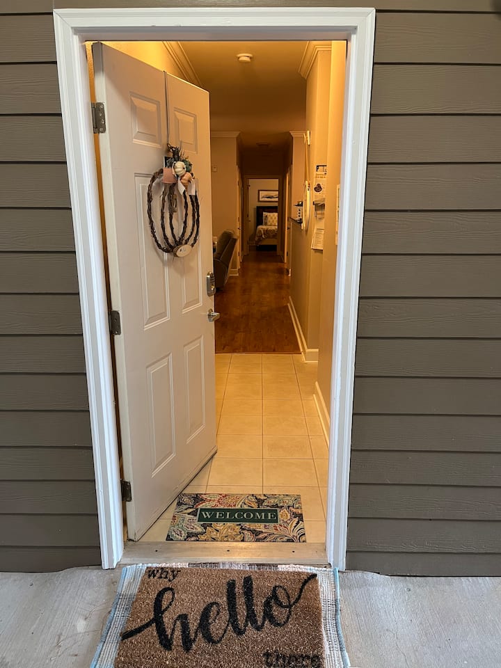 Clean And Comfy First Floor Condo/near Owa/beach - Foley, AL